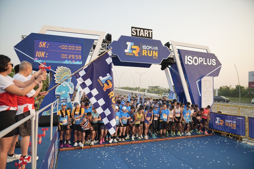 WINGS Food Gelar ISOPLUS RUN 2025 di PIK 2